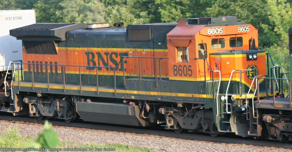 BNSF 8605